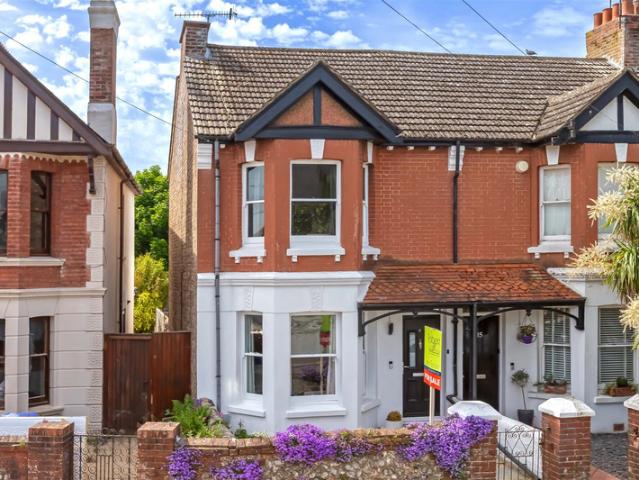 house in Highdown Avenue, Worthing