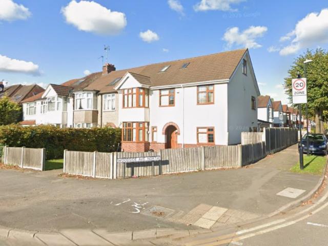 house in Kenpas Highway Finham, Coventry CV3 6AZ