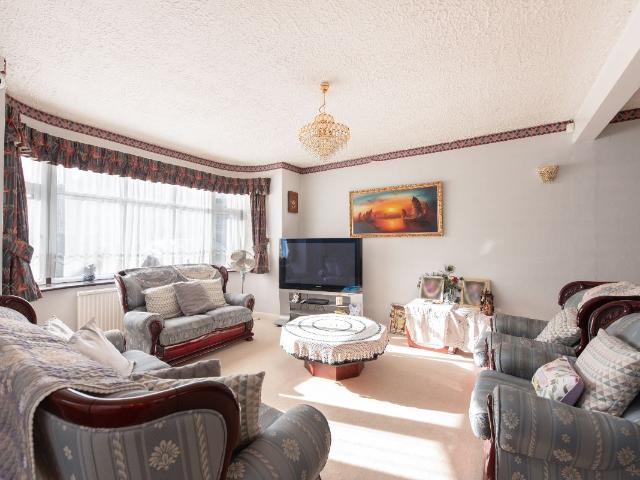 house in Lakenheath, London