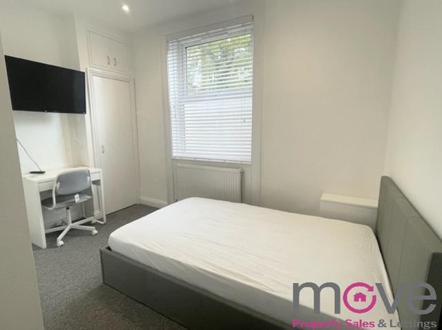 house in London Road, Gloucester, GL1