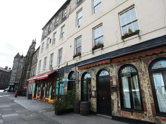 house in Lothian Street, 5 Old Town, Edinburgh, EH1