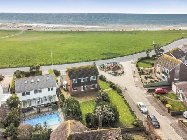 house in Marine Crescent, Goring By Sea, Worthing
