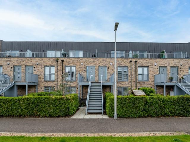 house in Mauseley Park Cammo, Edinburgh, EH4