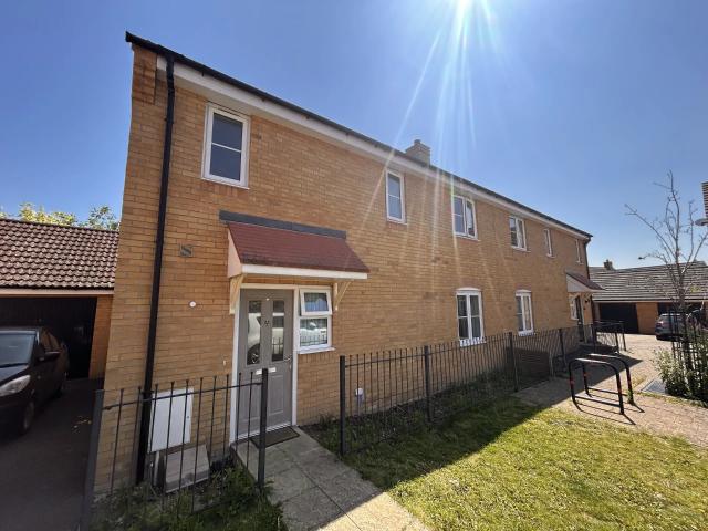 house in Meadfoot Place MK41