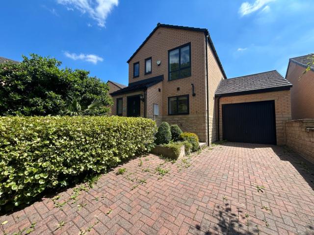 House in Meadow Walk, Poplars Park, Bradford, West Yorkshire, BD2