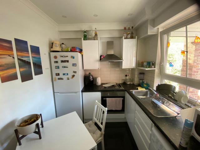 house in Meakin Estate heating and hotwater included, London, SE1