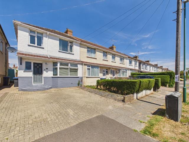 house in Monks Close, Lancing, BN15 9DD