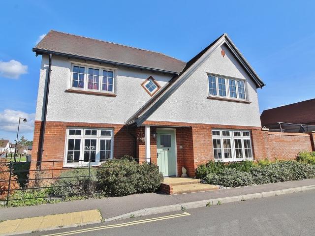 house in Nash Close, Berewood, Waterlooville