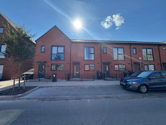 house in North Lock Road Leicester, LE3