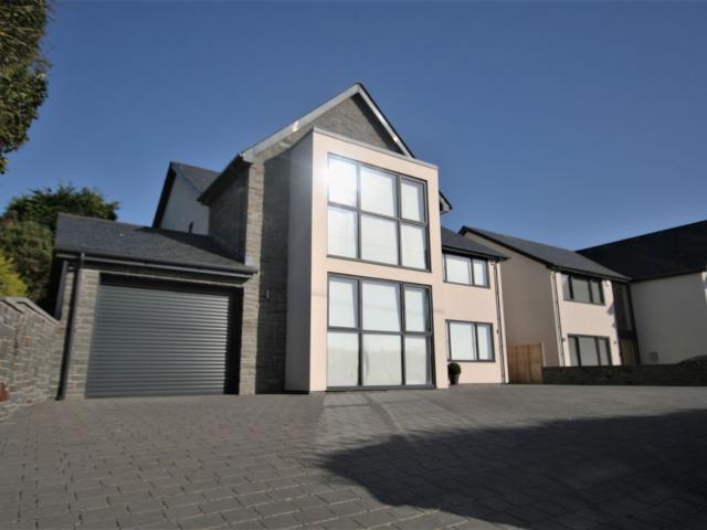 house in Oldway, Swansea