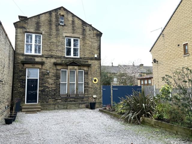 House in Old School House, Whitcliffe Rd, Cleckheaton, BD19