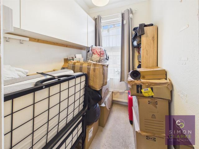house in Park View Crescent, New Southgate, London, N11 1JY