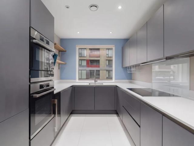 house in Peartree Way, London