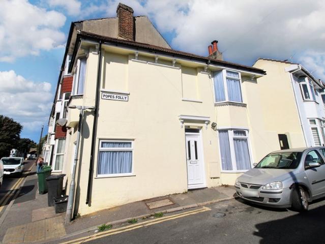 house in Popes Folly, Brighton, BN2