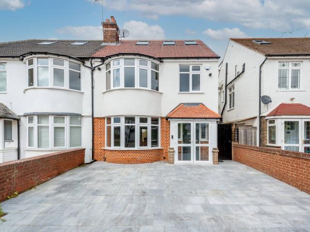 house in Popes Lane