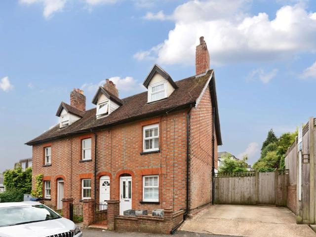 house in Quakers Hall Lane, Sevenoaks TN13 3TY