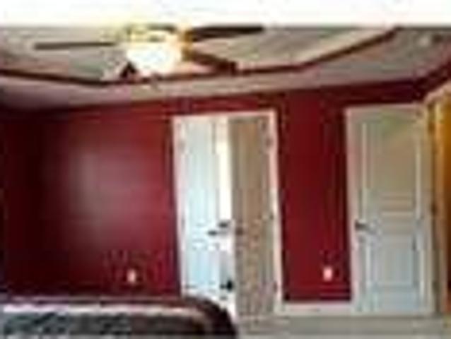 House in quiet area, spacious with big kitchen