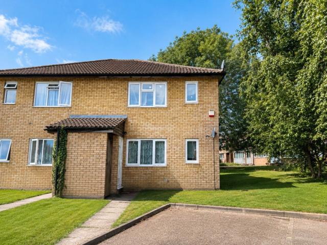 house in Repton Close, Luton
