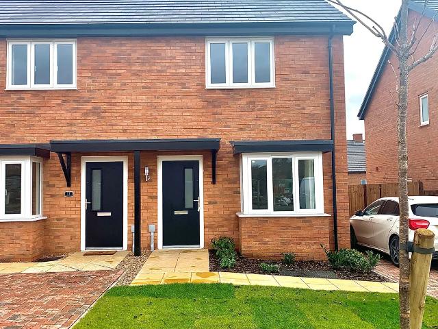 house in Riley Drive, Ibstock, LE67 6QS