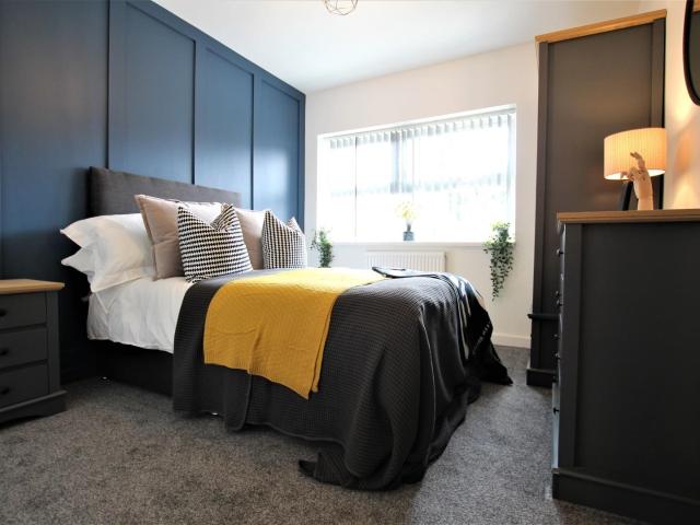 house in Room 35, Kenilworth Drive, Ilkeston, Derby, DE7