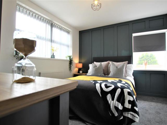 house in Room 37, Kenilworth Drive, Ilkeston, Derby, DE7