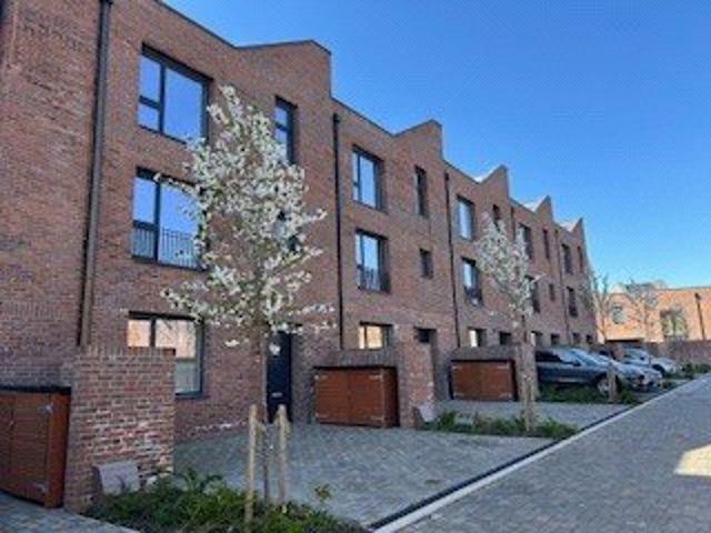 house in Russell Mews, Brabazon, Patchway, BS34 4AN Abode