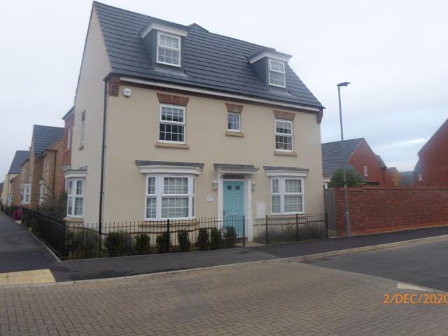 house in Shaw Savill Way, Brooklands, Milton Keynes, MK10 7GL