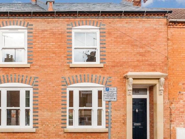 house in Somerset Terrace, The Mounts, Northampton, NN1 3LW