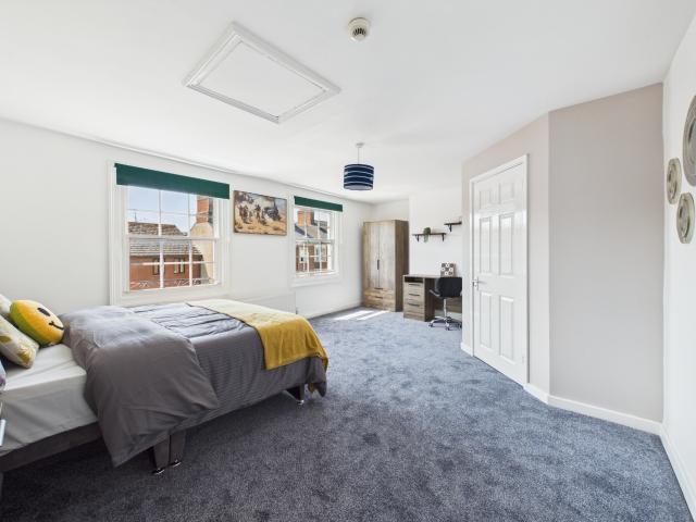 house in Southgate Street, Gloucester, GL1