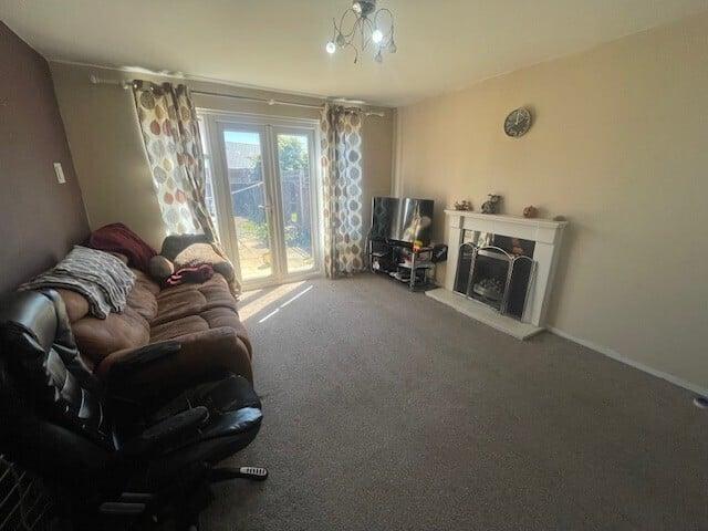 house in Small Meer Close, Chellaston, DE73 5QQ