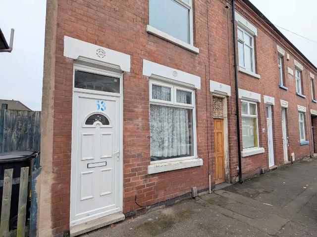 house in Surrey Street, LE4 6FL