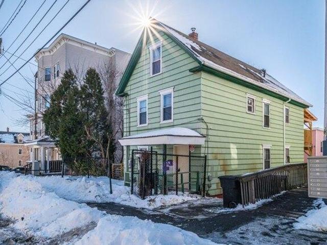 house Lewiston ME DLS101661265