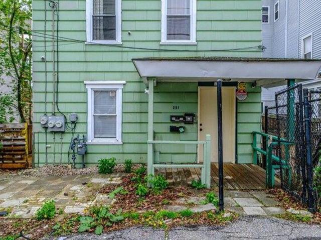 house Lewiston ME ES103968722