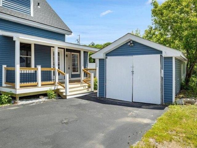 house Lewiston ME ES104296676