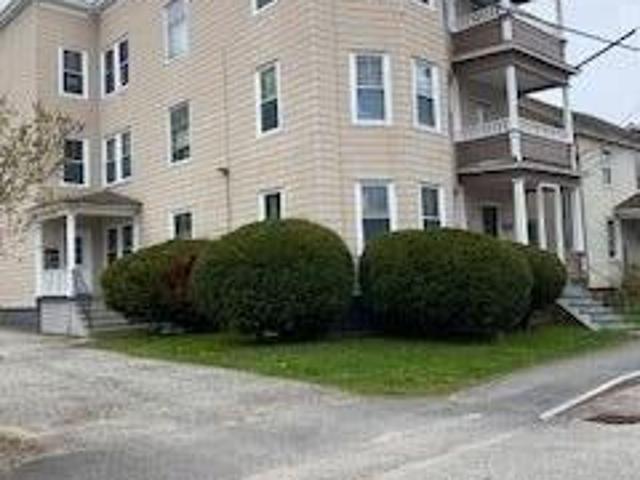house Lewiston ME ES105142732