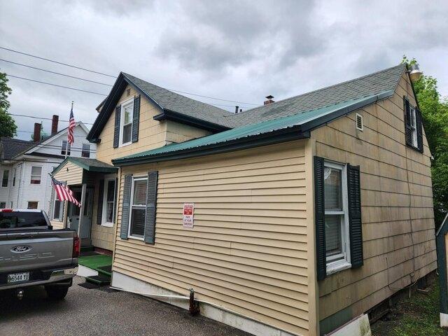 house Lewiston ME ES105172381