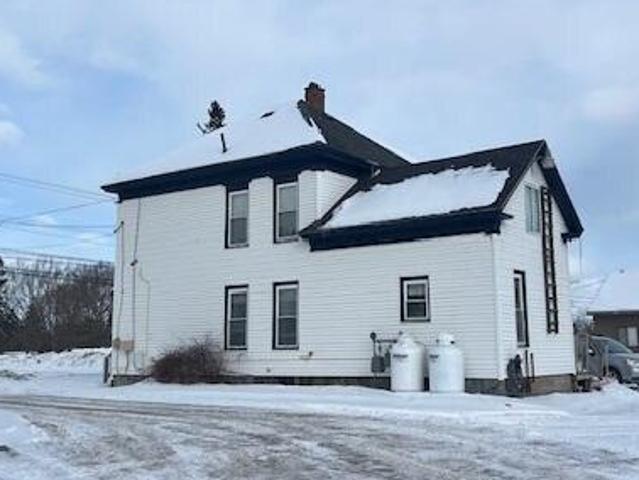 house Lincoln ME DS102585423