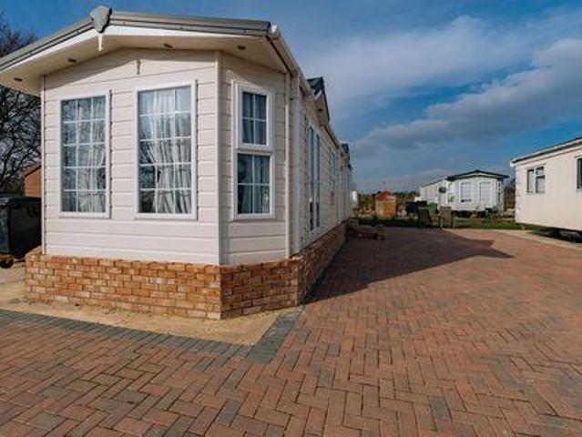 House London England LS96822205