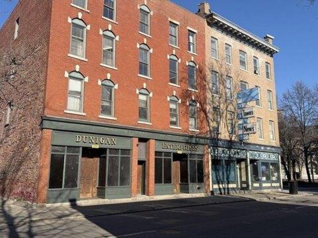 house Lowell MA DLS102346936