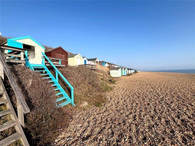 House Lymington Hampshire LS98968993