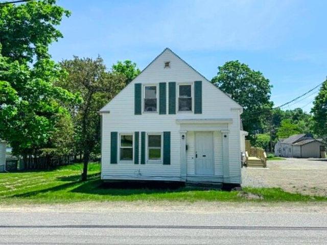 house Machias ME ES105105004