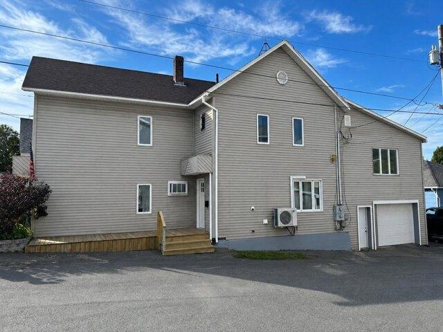 house Madawaska ME ES105384700