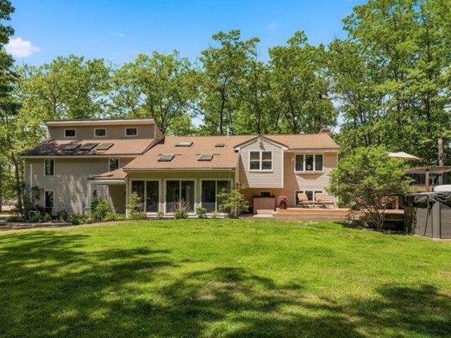 house Madbury NH DS103888442