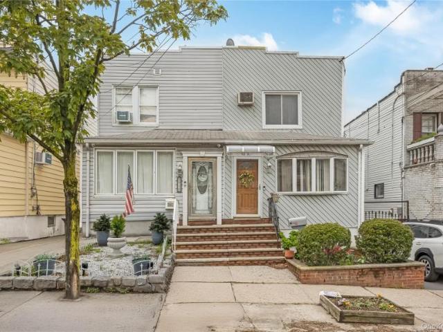 house Maspeth NY ES101913722