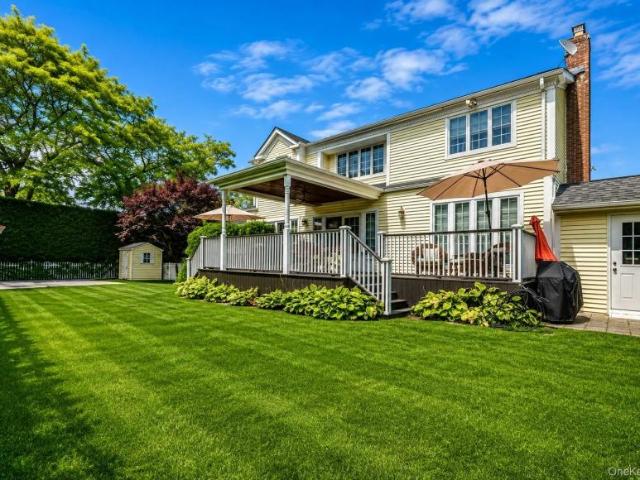 house Massapequa NY DS104973059