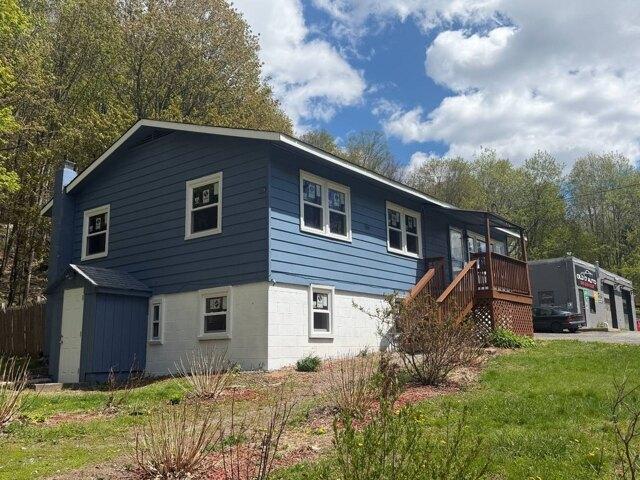 house Monticello NY ES104903096