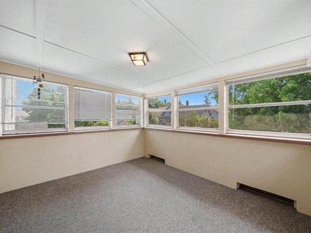 house Nashua NH ES103885602