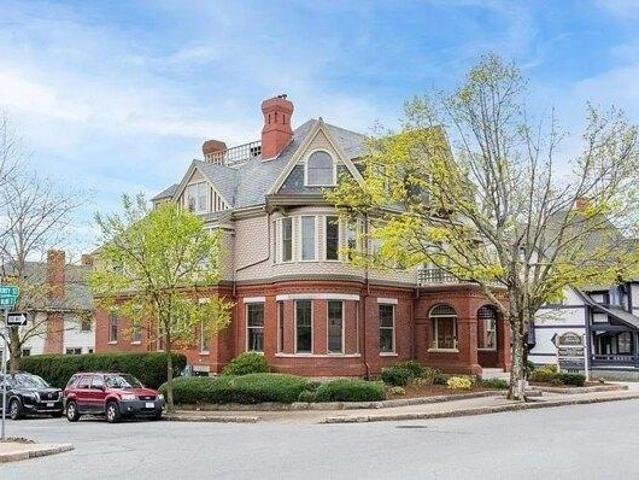 house New Bedford MA DLS102153844