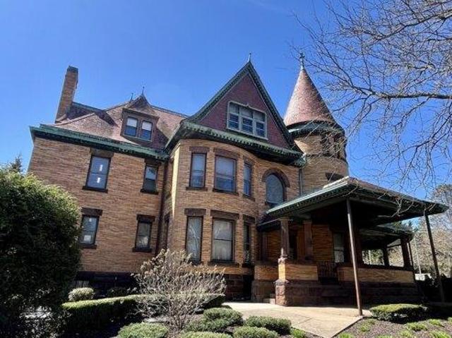 house New Haven CT ES104650145