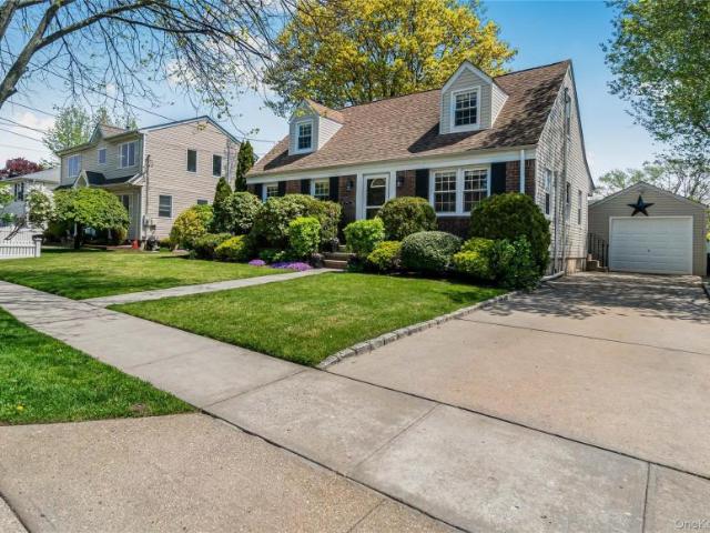 house Oceanside NY DLS102019166